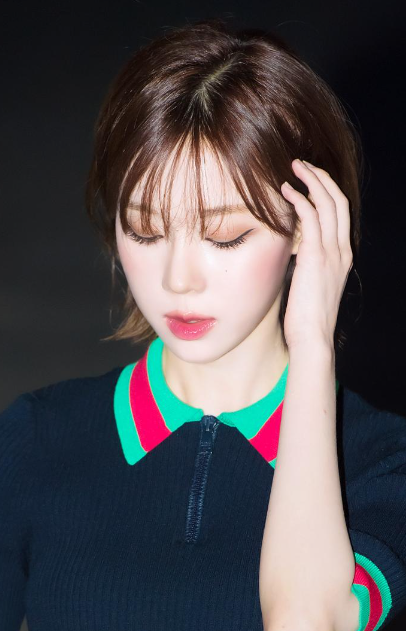 구찌 패션쇼 윈터 크롭탑 폴로 셔츠 알아볼게요 : 네이버 블로그