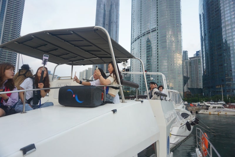 부산요트투어 해운대 요트투어 총정리⛵가격 예약 코스 시간 불꽃놀이 일몰 시간 네이버 블로그