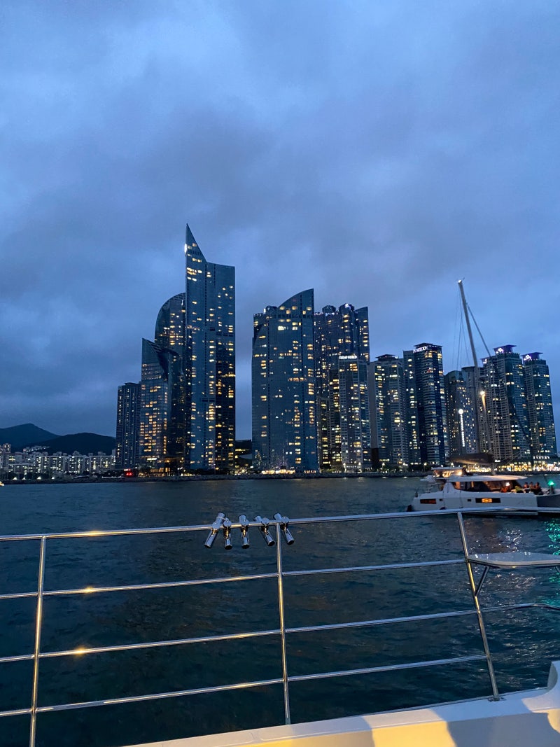 부산요트투어 해운대 요트투어 총정리⛵가격 예약 코스 시간 불꽃놀이 일몰 시간 네이버 블로그