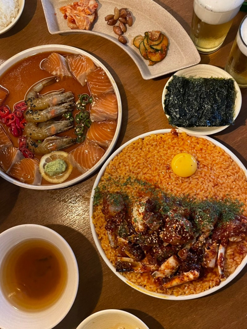 서울 성수 맛집 뚝섬역 1번출구 줄서는식당에 나온 간장새우 양념게장 해산물 내돈내산 후기 성수 삐딱 네이버 블로그