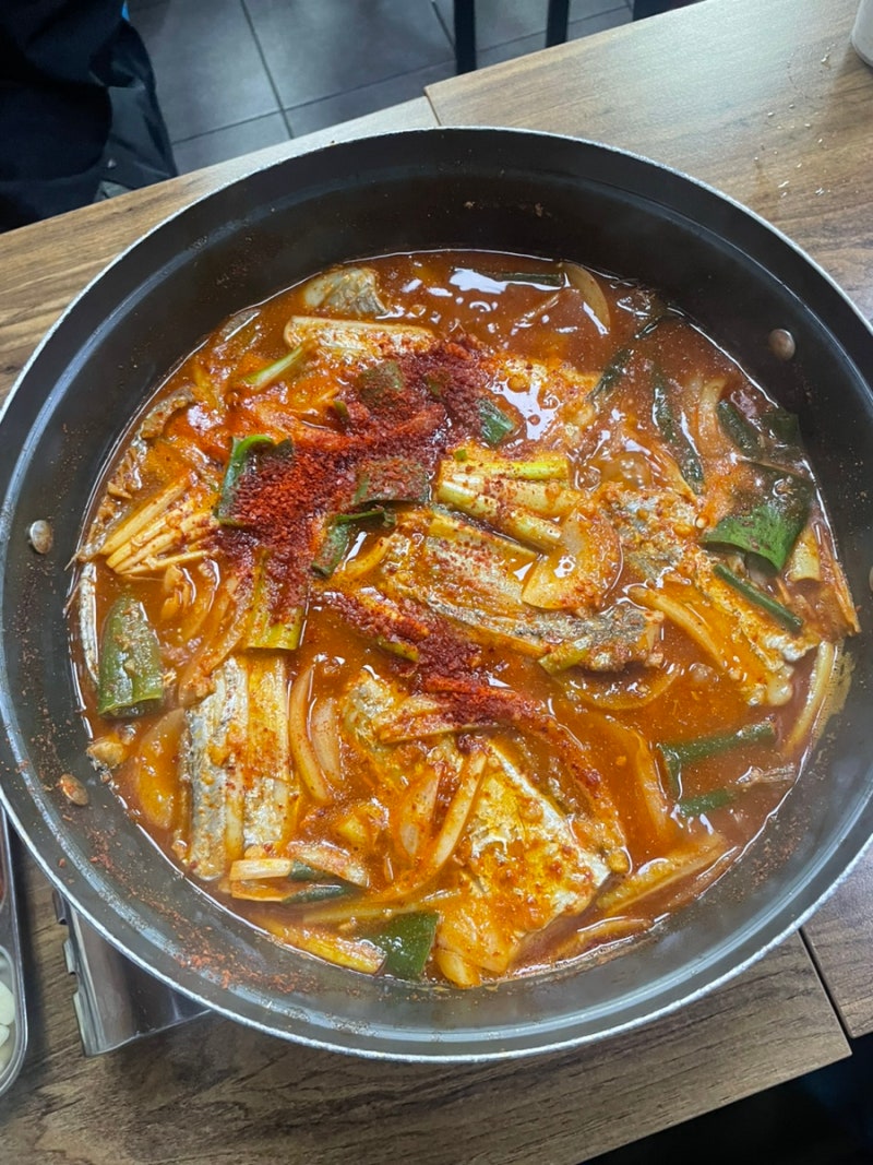 연안부두 신선하고 통통한 갈치조림 맛집 대게도 맛있는 연안부두 맛집 황해식당 네이버 블로그