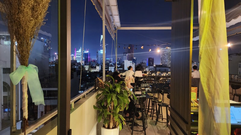 호치민 루프탑 바 야경 분위기 좋은 로컬 술집 MAKEBA : 네이버 블로그
