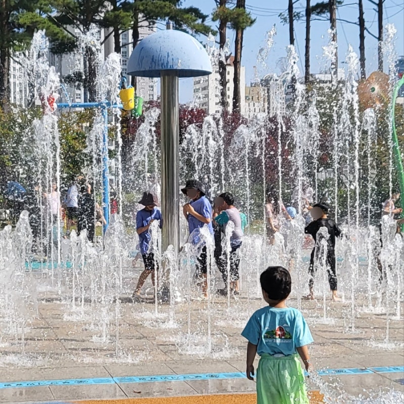 부산 물놀이 장소 추천 아이와 함께 가볼만한곳 부산시민공원 바닥분수 정보 네이버 블로그