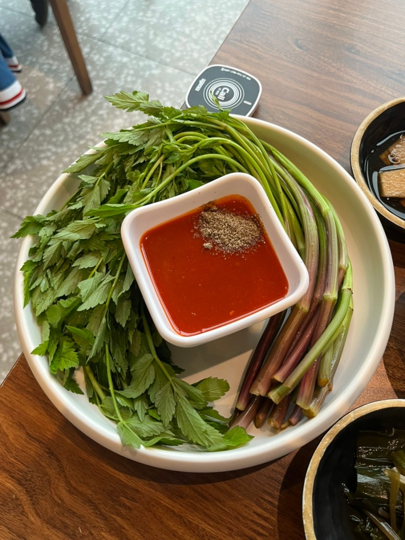 창원 중동 어반브릭스 구워져 나오는 고기 맛집 오대지식당 네이버 블로그