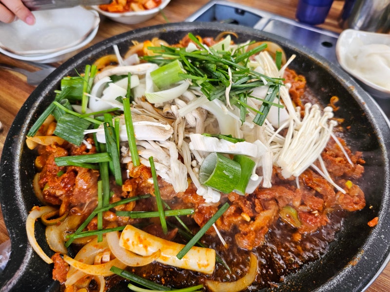 양산 물금 맛집 방갈로 오리고기집 신비숲가든 네이버 블로그