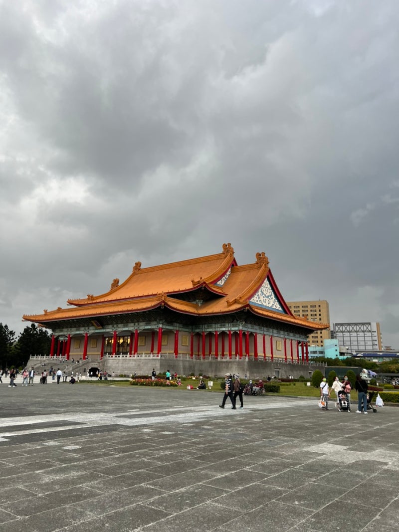 [대만🇹🇼] (20230312-0316) 4박 5일 자유여행 1일차-2 :암바타이베이 중산, 융캉공원,썬메리펑리수,천진총좌삥 ...