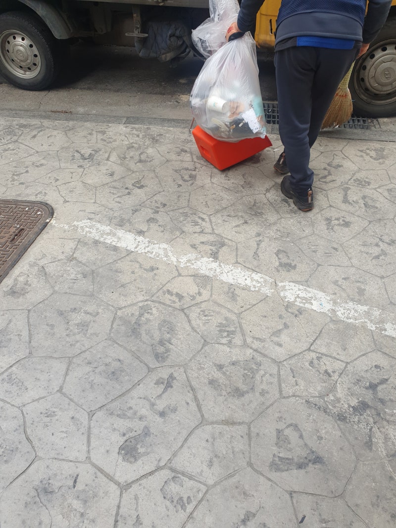 김포청소업체장기동사우동풍무동마산동운양동통진고촌양촌빌라계단상가건물학원병원공장화장실사무실청소비용