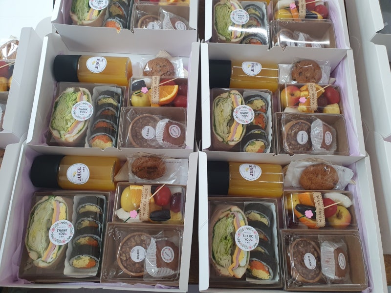 청주 샌드위치 도시락 단체도시락 샌드위치 소풍도시락 간식 답례품 회의도시락 세미나 과일도시락 김밥 새벽 다과 맞춤도시락