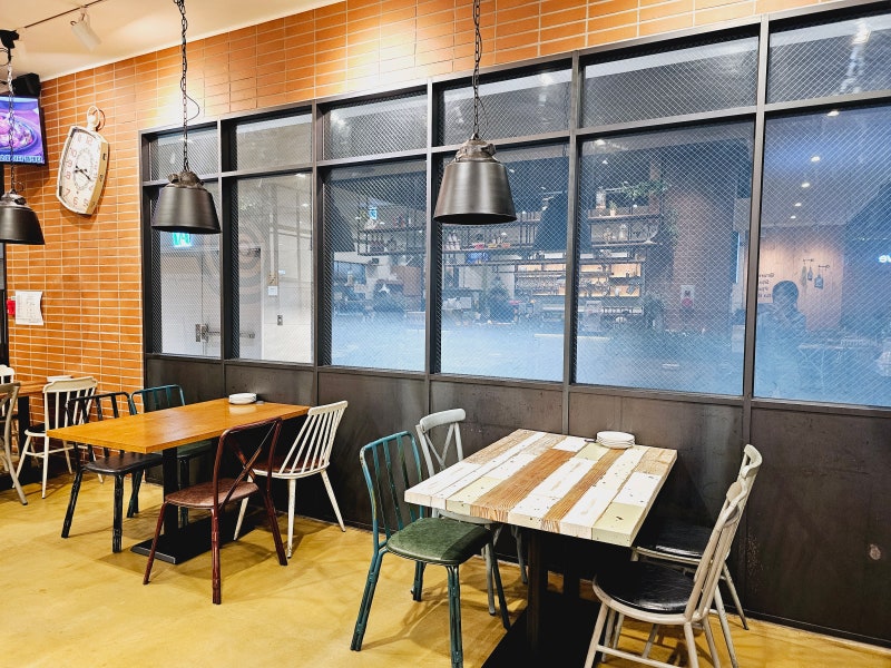 용인 기흥 데이트 가족모임 외식 맛집 어글리스토브 Ak기흥점 기흥역 스테이크 파스타 샐러드 피자 맛집 레스토랑구갈동 망포역