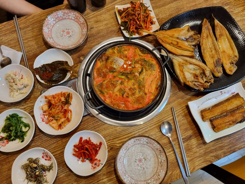 전북 여행 1박2일 군산 맛집 리스트 추천 군산 먹거리 현지인 맛집 5곳 네이버 블로그