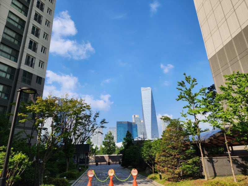 송도 더샵 퍼스트파크 미래대장아파트는 바로 여기 포르쉐 전시장 이론 신축 매매 전세 시세 네이버 블로그