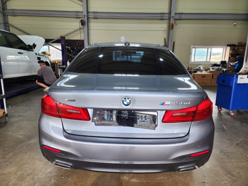 Bmw 신형개조 5시리즈 G30 전기형 테일램프 후기형 Kc인증 테일램프로 교환 네이버 블로그