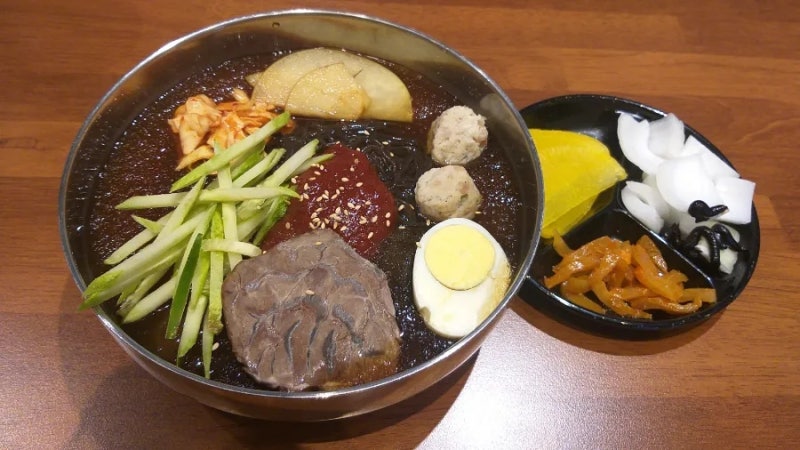 산본역 냉면맛집 사미반점 산본점에서 연길냉면을 먹었습니다 시원하고 맛있네요 롯데피트인 산본 7층 식당가 짜장면 짬뽕맛집