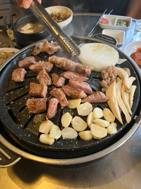 첨단 고기맛집 59년왕십리 갈매기살과 닭발똥집 소금구이 뿌시기😋 네이버 블로그