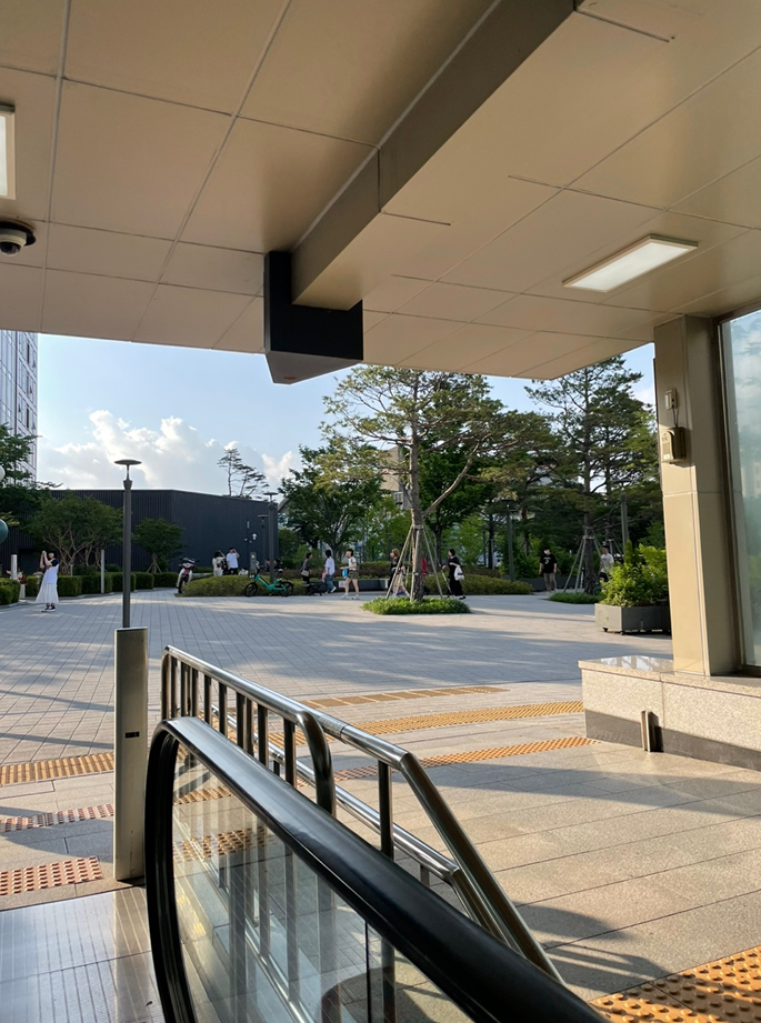 서울숲 핫플 Emis 이미스 성수 쇼룸 오프라인 매장 Ssg방문기 네이버 블로그