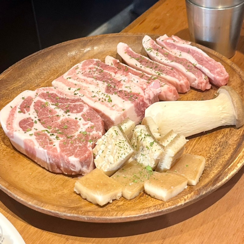 강원도원주시 🐷 꽃돼지식당 원주무실점 육질이 좋은 고기를 구이와 전골로 즐길 수 있는 원주 고기 찐맛집 후기 네이버 블로그