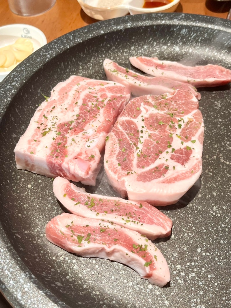 강원도원주시 🐷 꽃돼지식당 원주무실점 육질이 좋은 고기를 구이와 전골로 즐길 수 있는 원주 고기 찐맛집 후기 네이버 블로그