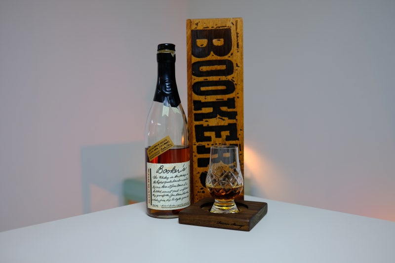 부커스 위스키 Batch No. 2022-01E(Booker's - 6Yrs 11Mo 124.3 Proof) : 네이버 블로그