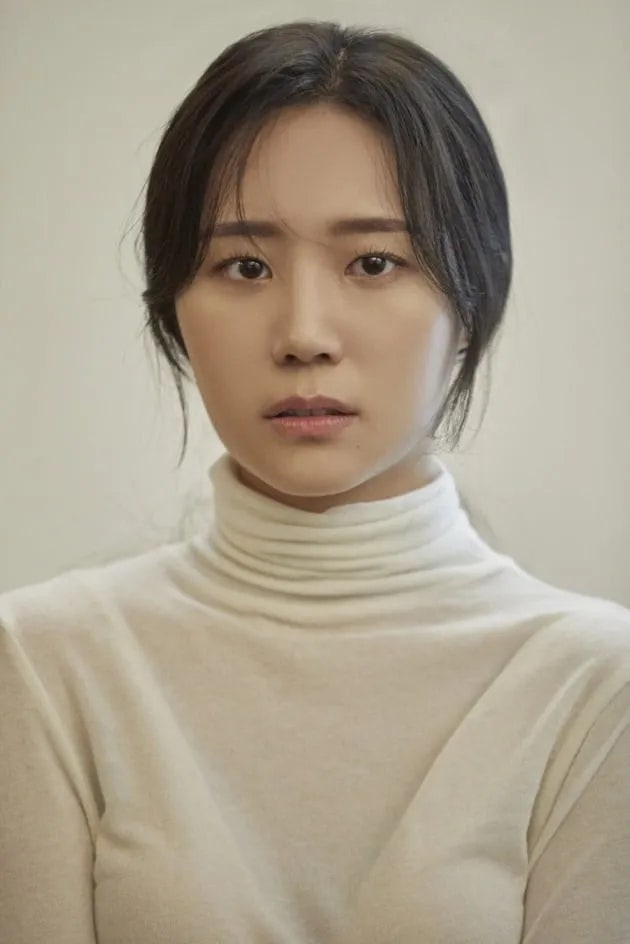 넷플릭스 사냥개들 드라마등장인물출연진 1차 예고편 공식영상 메인 포스터 스틸컷 웹툰 사냥개들 줄거리 웹툰 원작