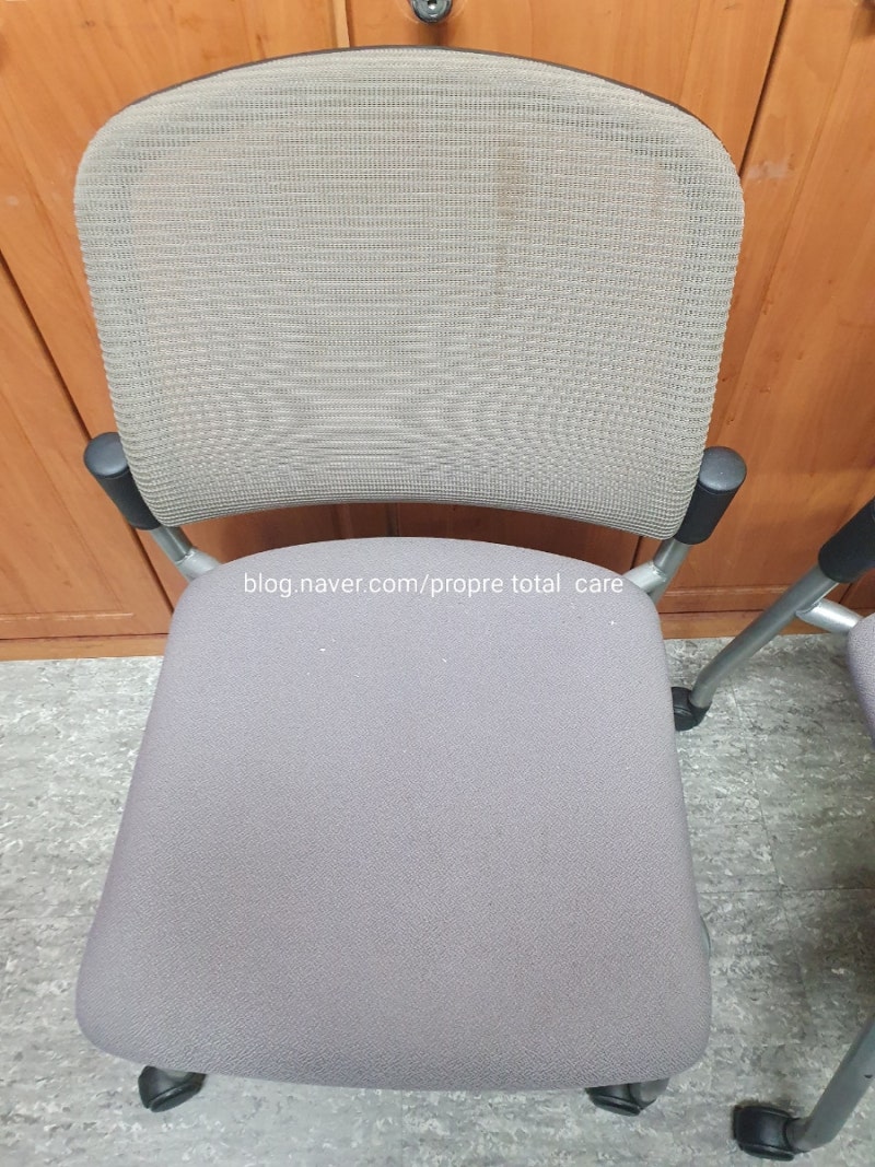 회의실 의자 얼룩제거 및 살균 청소 포포토탈케어