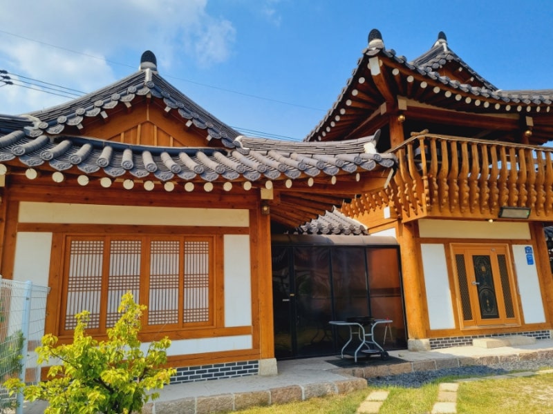 경주 애견동반 풀빌라 경주신라한옥호텔 단체 독채 펜션 워터파크급 대형 수영장 네이버 블로그