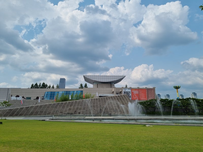 대전 비오는날 갈만한곳 실내 이색 데이트 코스 볼거리 추천 대전시립미술관 열린수장고 이건희컬렉션 전시 주차 네이버 블로그