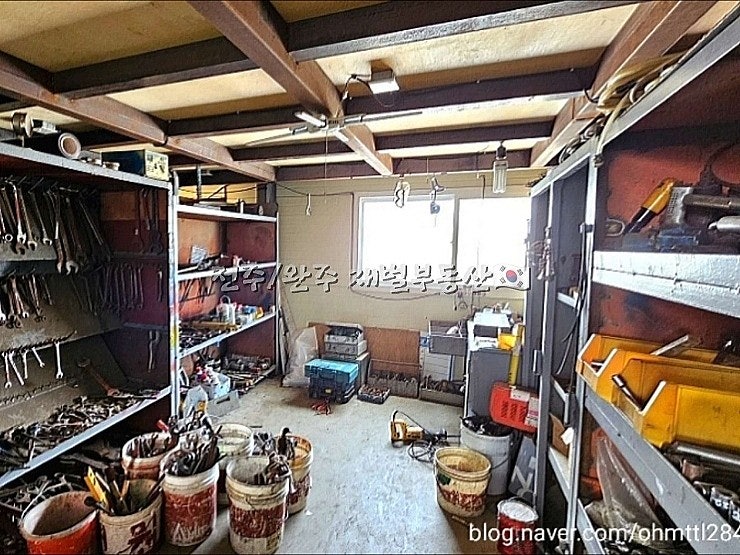 전주완주김제공장창고 집합소 전주 팔복동 공장창고임대130평보증금2000월세290준공업지역호이스트2