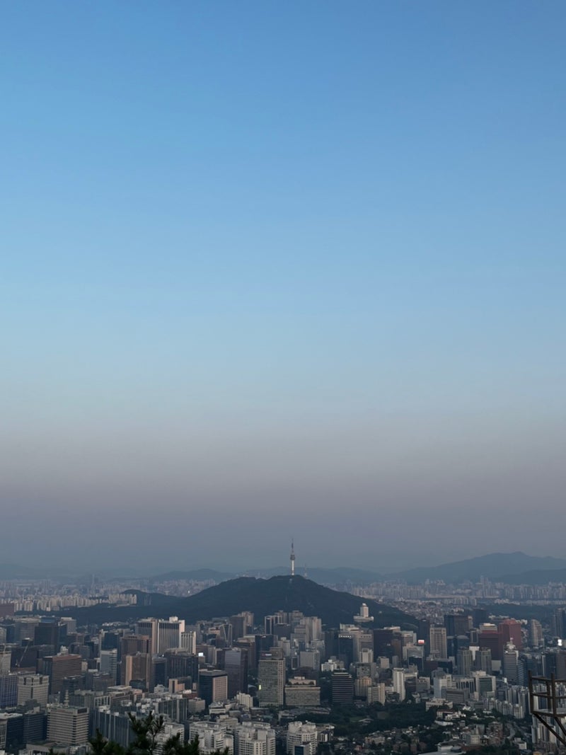 서울 초보 등산 코스 야경 추천 경복궁역 인왕산 정상 가는길 둘레길 지도 범바위 야간등산 시간 네이버 블로그