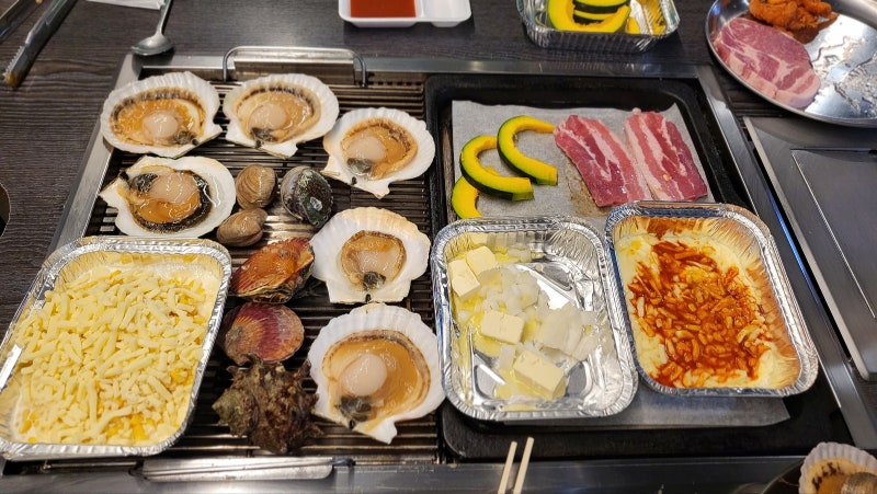 내돈내산리뷰 부평무한리필 조개 조개뿐만 아니라 거의 뷔페수준의 다양한 음식을 무한리필로 즐길 수 있는 부평조개창고 찐