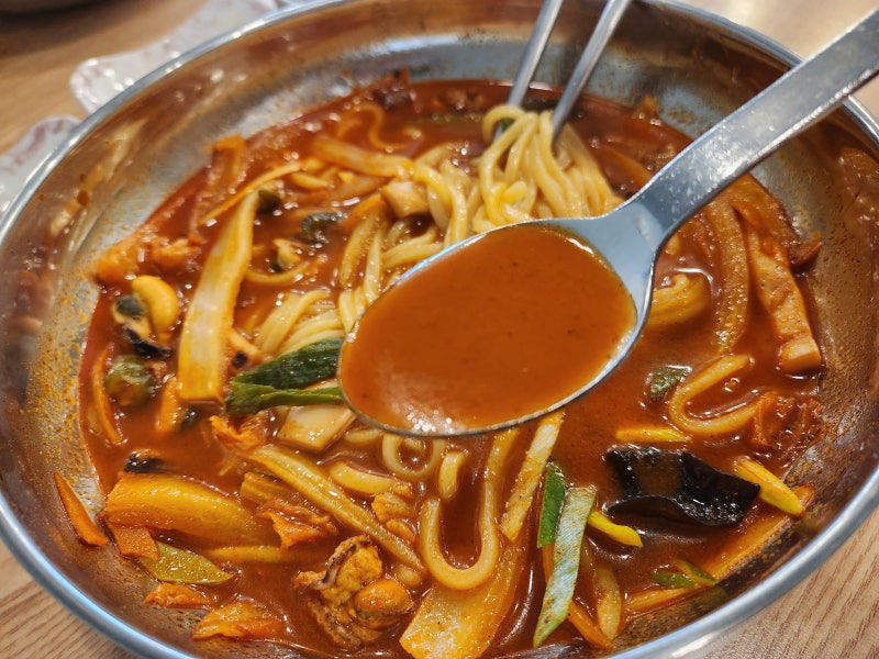 가산디지털단지 짬뽕 인어나라 교동 짬뽕에서 점심으로 짬뽕 먹고 왔어요~ 우림라이온스 빌딩 네이버 블로그