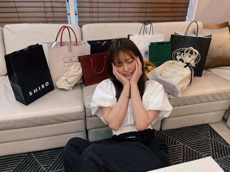 미타니 아카리 / Akari Mitani / 美谷朱里 : 네이버 블로그