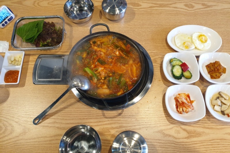 대구 범어동 맛집 가성비 좋은 범어천 밥집 고령촌돼지찌개 범어직영점 네이버 블로그