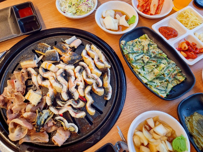 구미 산동 맛집/풍천 민물장어 무한리필!우삼겹과 민물장어 무한리필맛집! : 네이버 블로그