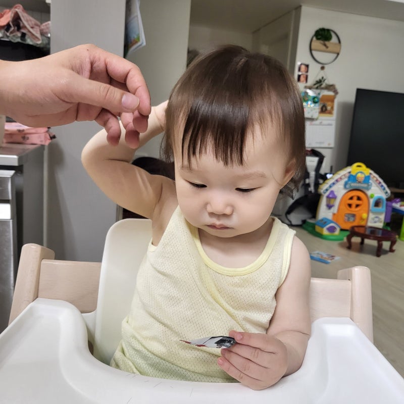 육아 기록 D448 아빠가 해준 첫 이발 ㅋㅋㅋ 네이버 블로그