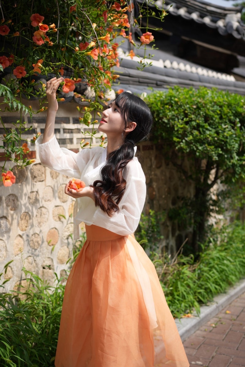 북촌한옥마을에서 능소화 한복스냅 남겨보았어요 : 네이버 블로그