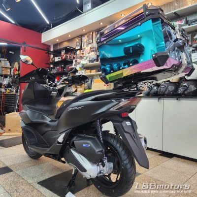 [프로모션] 2023 혼다 PCX 125 레인보우 알루미늄 탑박스 7월 프로모션 (블랙박스 추가 할인 혜택까지!) : 네이버 블로그