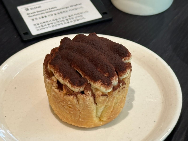 창원 가로수길 예쁜 카페 도돌 커피 로스터스 디저트 맛집 네이버 블로그