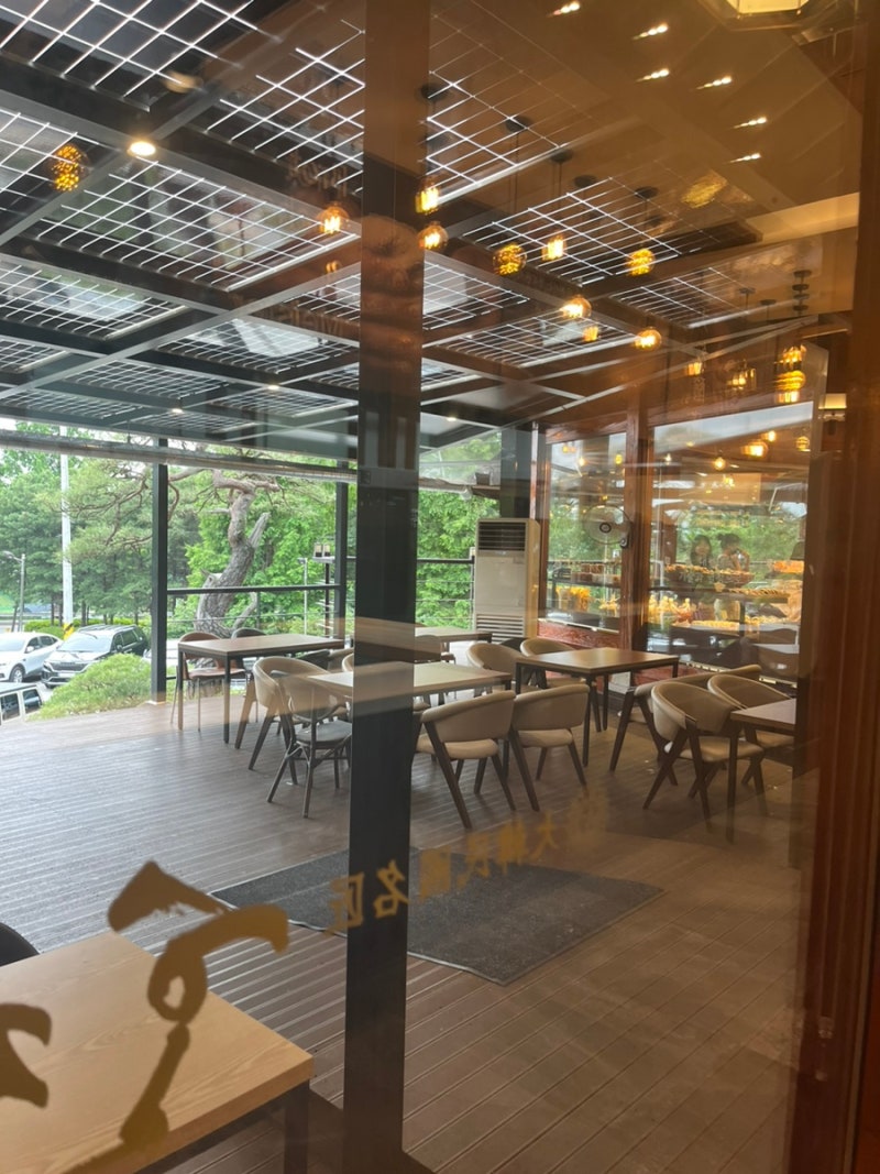 군포대형카페 뷰 맛집 대형카페 추천 홍종흔 베이커리본점 애견동반 가능 네이버 블로그