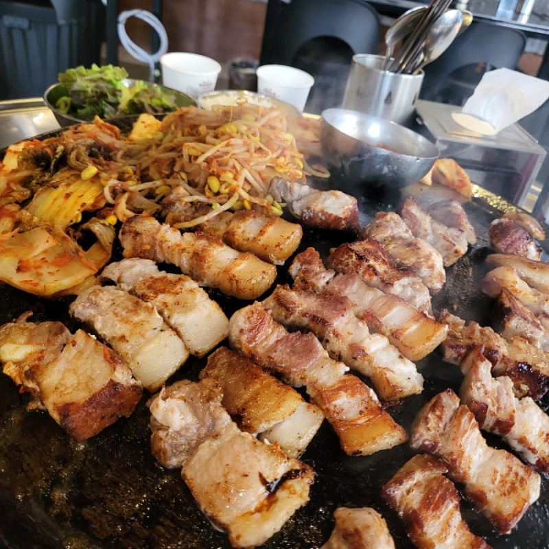 구월동 맛집 저온숙성 통삼겹 맛집 마이야르 구이 겉바속촉 동두천솥뚜껑삼겹살 구월점 네이버 블로그