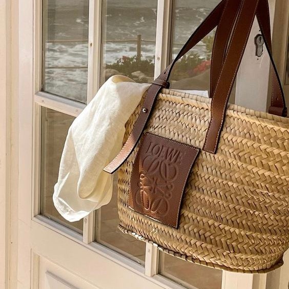 올여름 명품 라탄백 최강자 셀린느 vs 로에베 가격, 디자인 비교 : 네이버 블로그