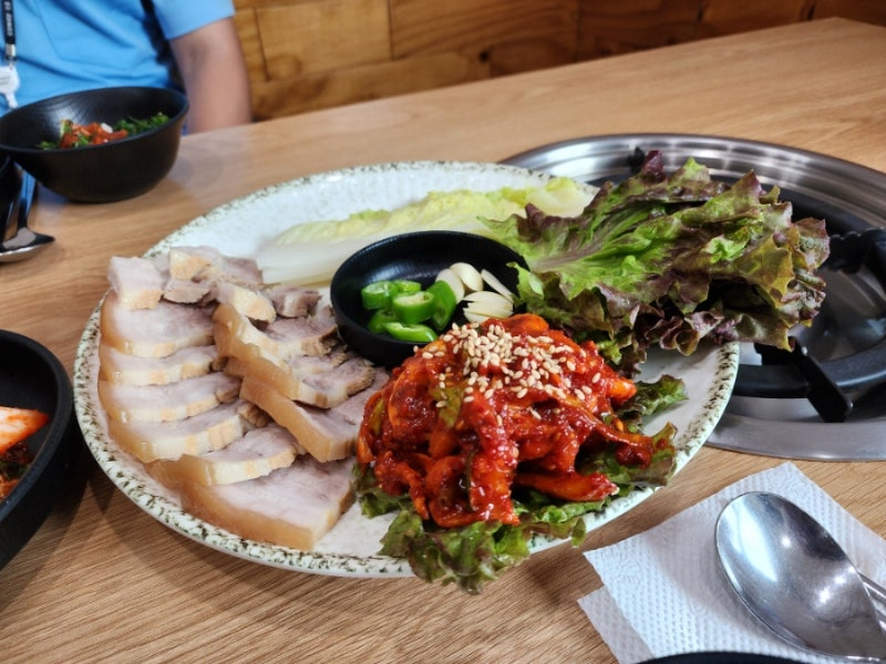 시원한 해물칼국수와 구수한 보리밥충주 맛집 안림동 홍두깨 네이버 블로그