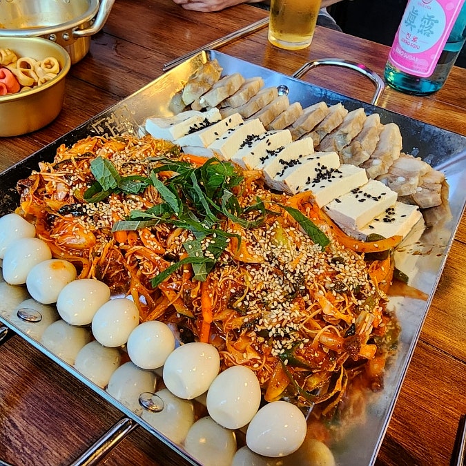 진해 용원 신항맛집 밥집인가 술집인가 ㅎ 한남동 그집 신항점
