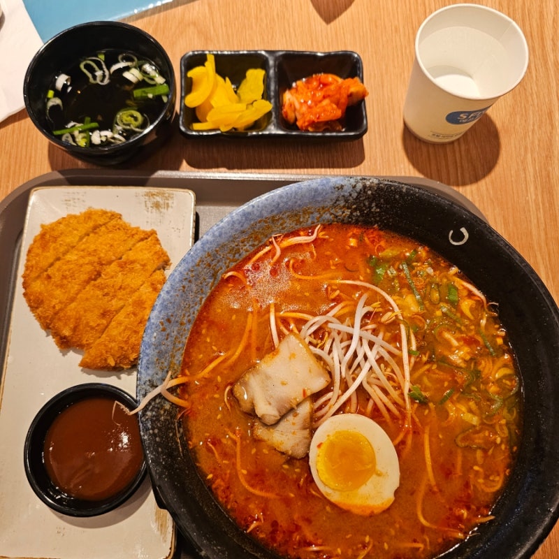 서울 중구 소공동 서소문동 시청역 서대문 서울시립미술관 덕수궁 직장인 점심 저녁 혼밥 메뉴 일본식 라멘 돈까스 맛집 쇼부라멘