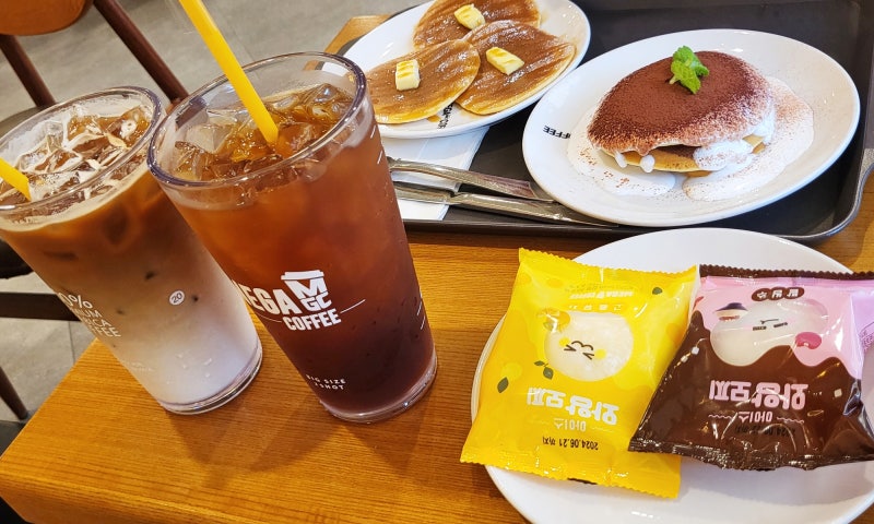 메가커피 신메뉴 반할남도 티라미수 오트밀팬케이크 아이스와앙모찌 네이버 블로그