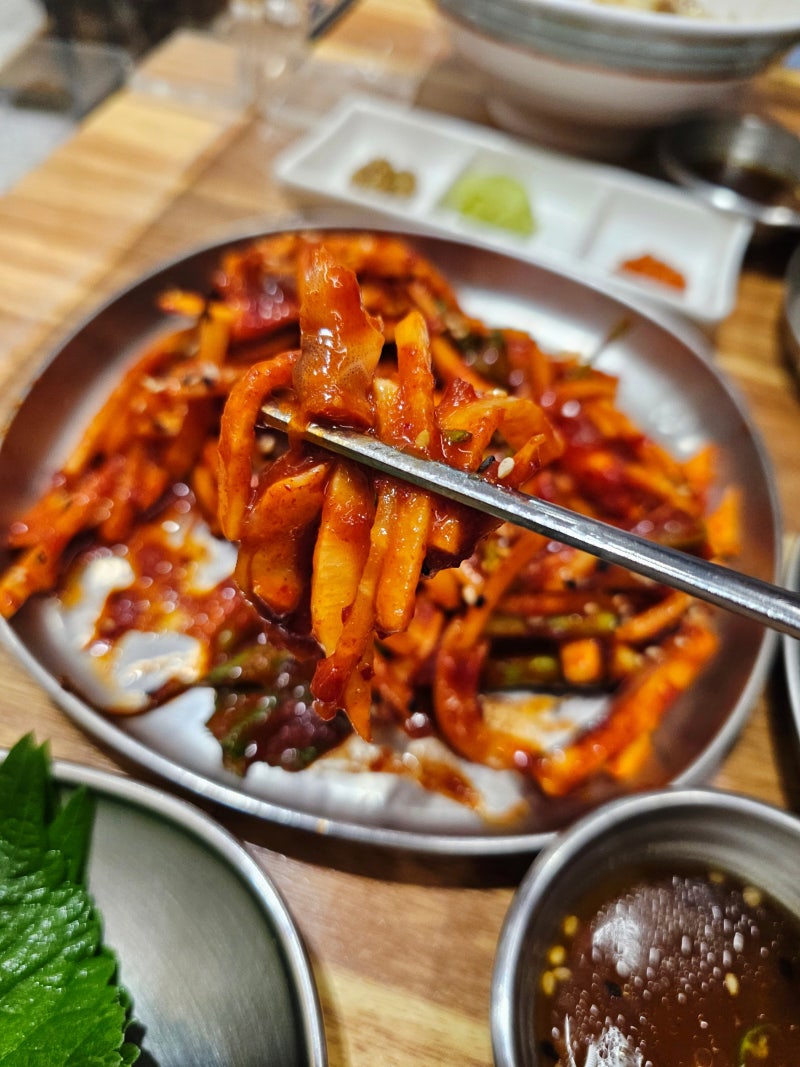 편백집 롯데몰 김포공항점 맛있는 소고기와 오징어무침을 파는 김포공항 맛집 네이버 블로그