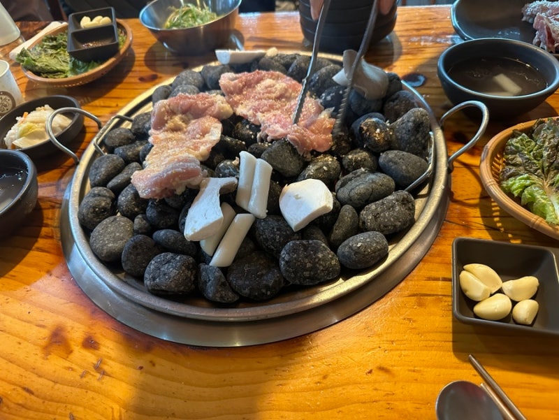 춘천 참나무 숯불닭갈비 막국수 본점 맥반석에 구워먹는 닭갈비 추천 네이버 블로그