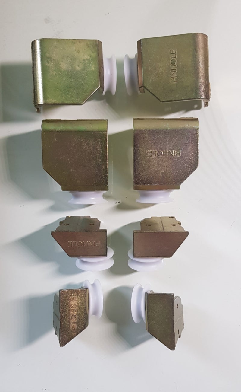 핀홀협력업체 Pinhole 핀홀 욕실장 롤러 판매 Diy 셀프 수리 수건장 욕실 미닫이장 레일 부속 부품 호차 베어링