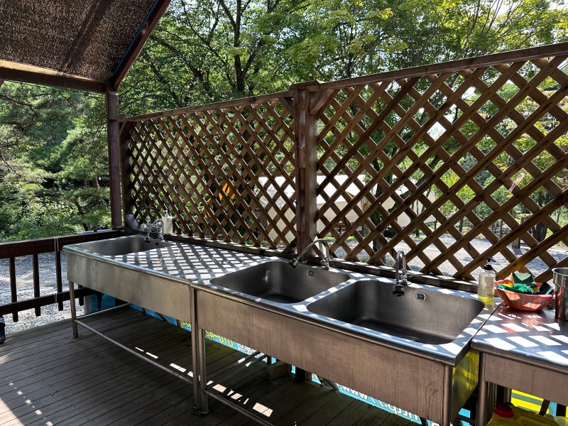 [제천 글램핑] 숲 속에 위치한 역대급 뷰의 글램핑장, "청풍월드니스글램핑" : 네이버 블로그