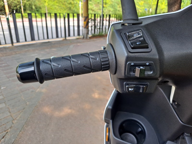 125cc 가성비 스쿠터 추천 DNA모터스 신모델 VX125 국내 최초 시승기, 연비, 가격, 최고속도 : 네이버 블로그