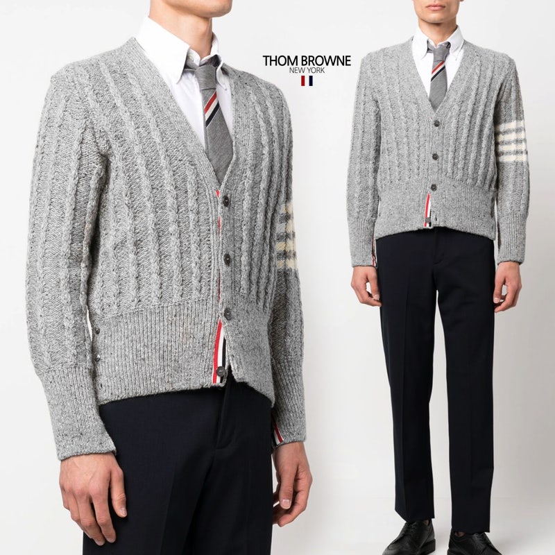 톰브라운 23FW TWIST 케이블 4바 스트라이프 브이넥 가디건 GY
